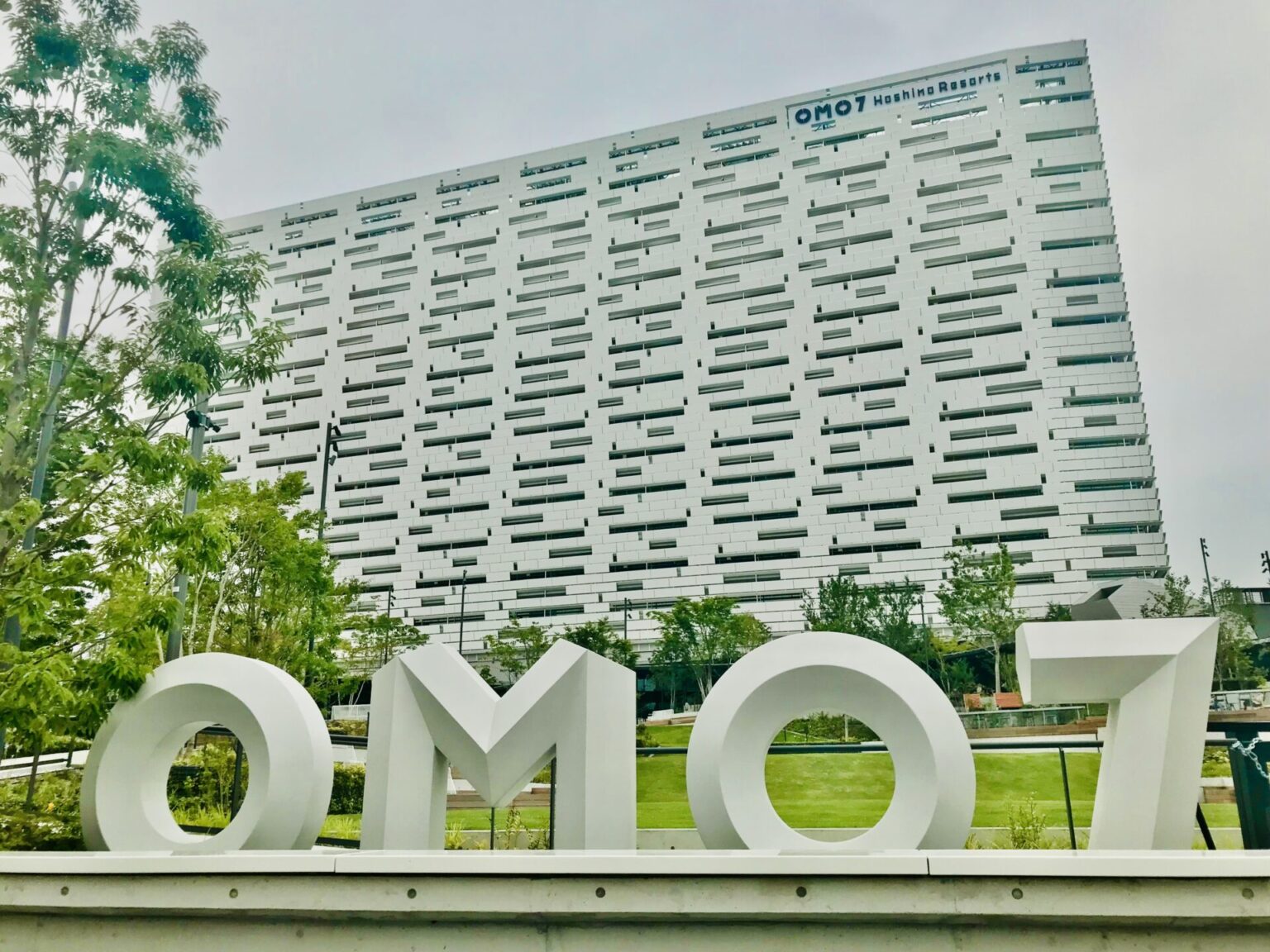 【OMO7大阪 by 星野リゾート】エンターテナーが過ぎる。「なにわラグジュアリー」をどっぷり体感 | ひみこnote